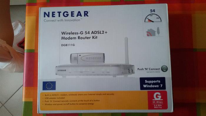 MODEM NETGEAR WIRELESS-G54 ADSL2+MODEM ROUTER KIT DGB111G